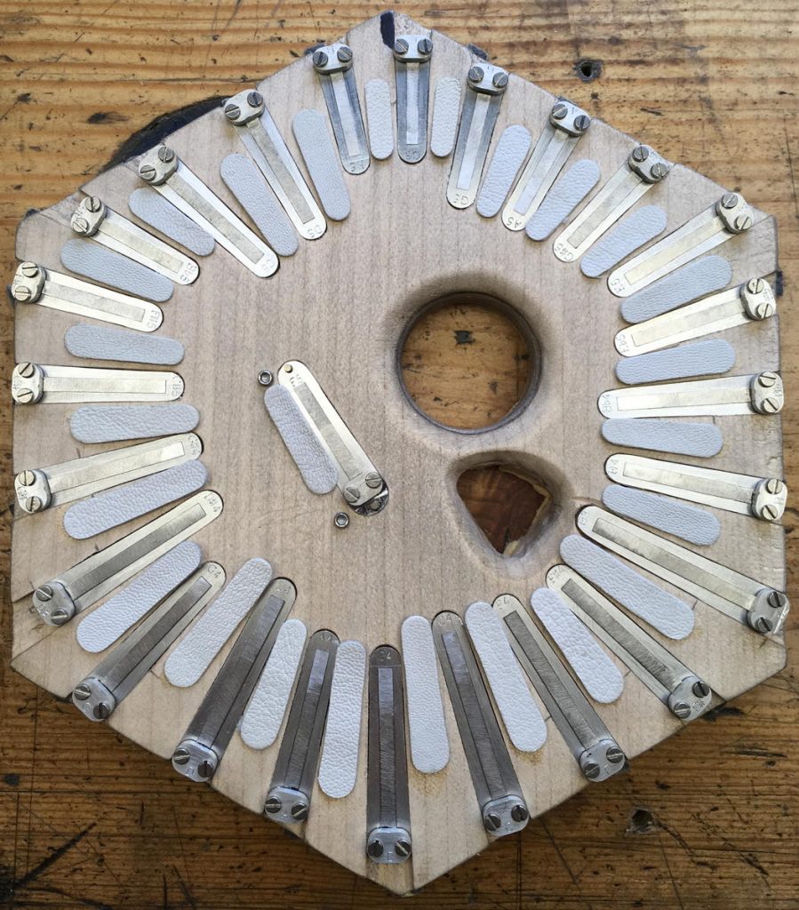 No. 4: A 44 Button Crane Duet – Holden Concertinas